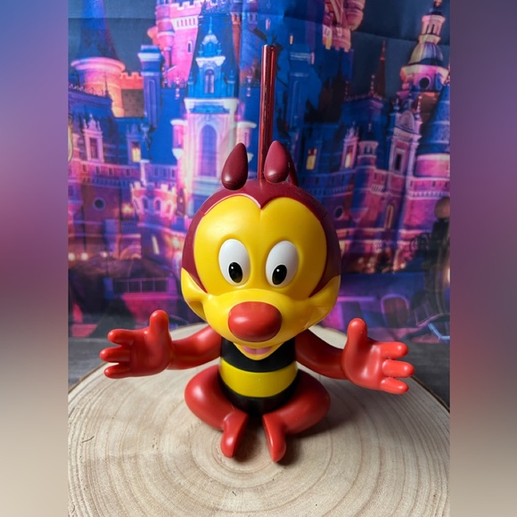 Disney | Dining | Disney Parks Epcot Flower Garden 222 Spike Bee Sipper ...